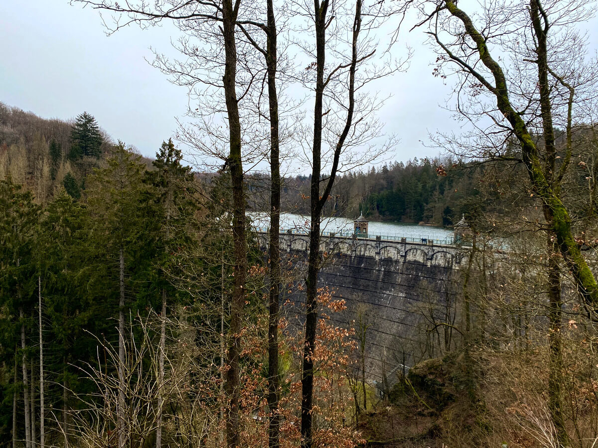 Wanderung Sengbachtalsperre in Solingen | Kommrum Reisen